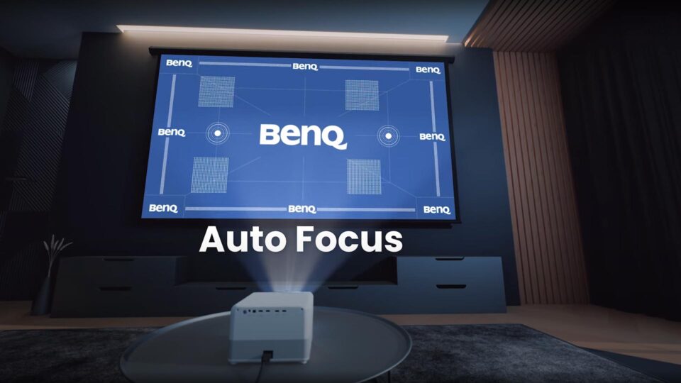 BenQ GP500 4K 4LED Smart Projector Review - Projector Reviews