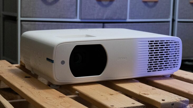 BenQ LH730 LED Business Projector Review - Projector Reviews