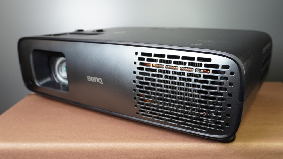 BENQ W4000i/HT4550i 4K 4LED Projector Review - Projector Reviews
